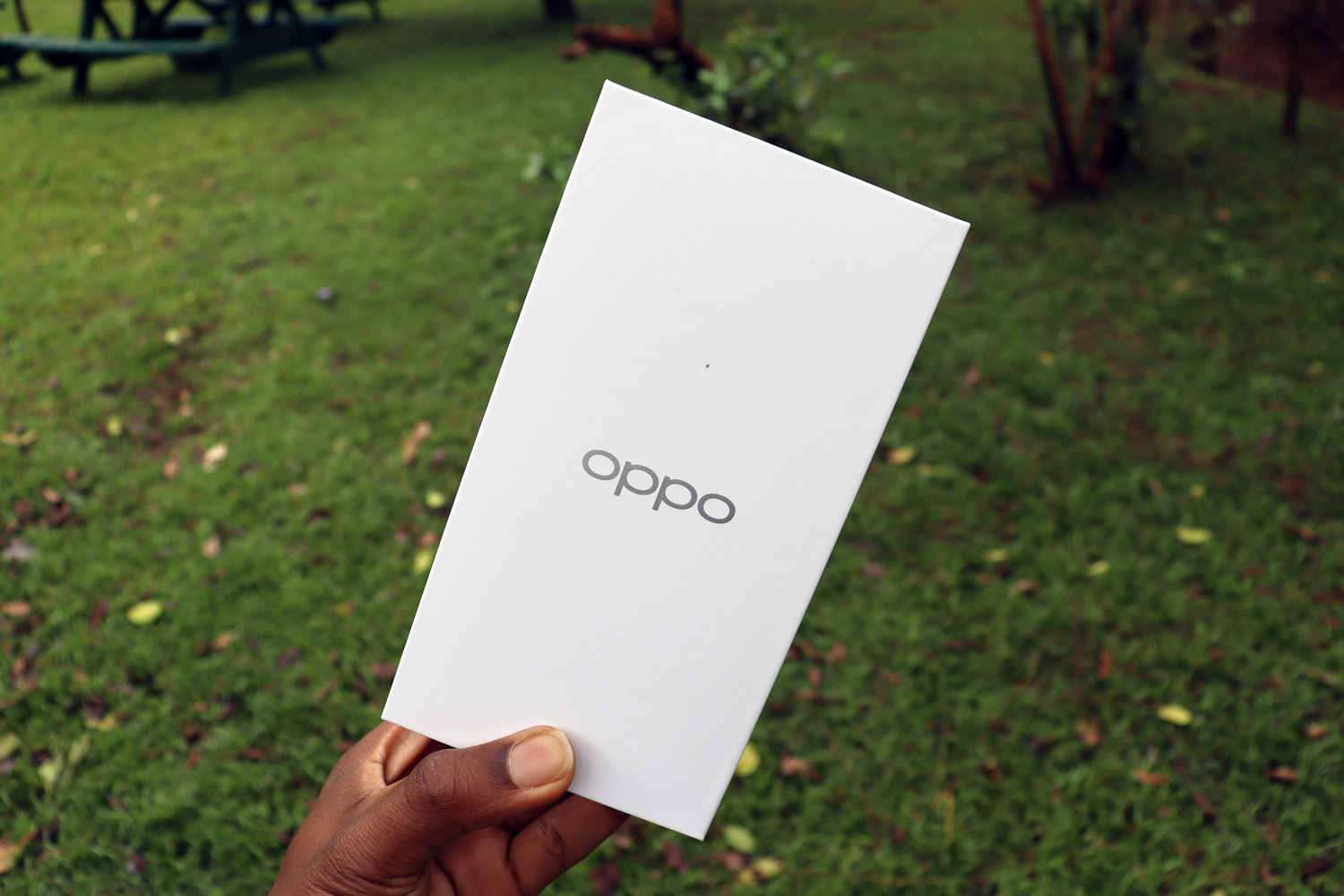OPPO Reno4: Unboxing and First Impressions
