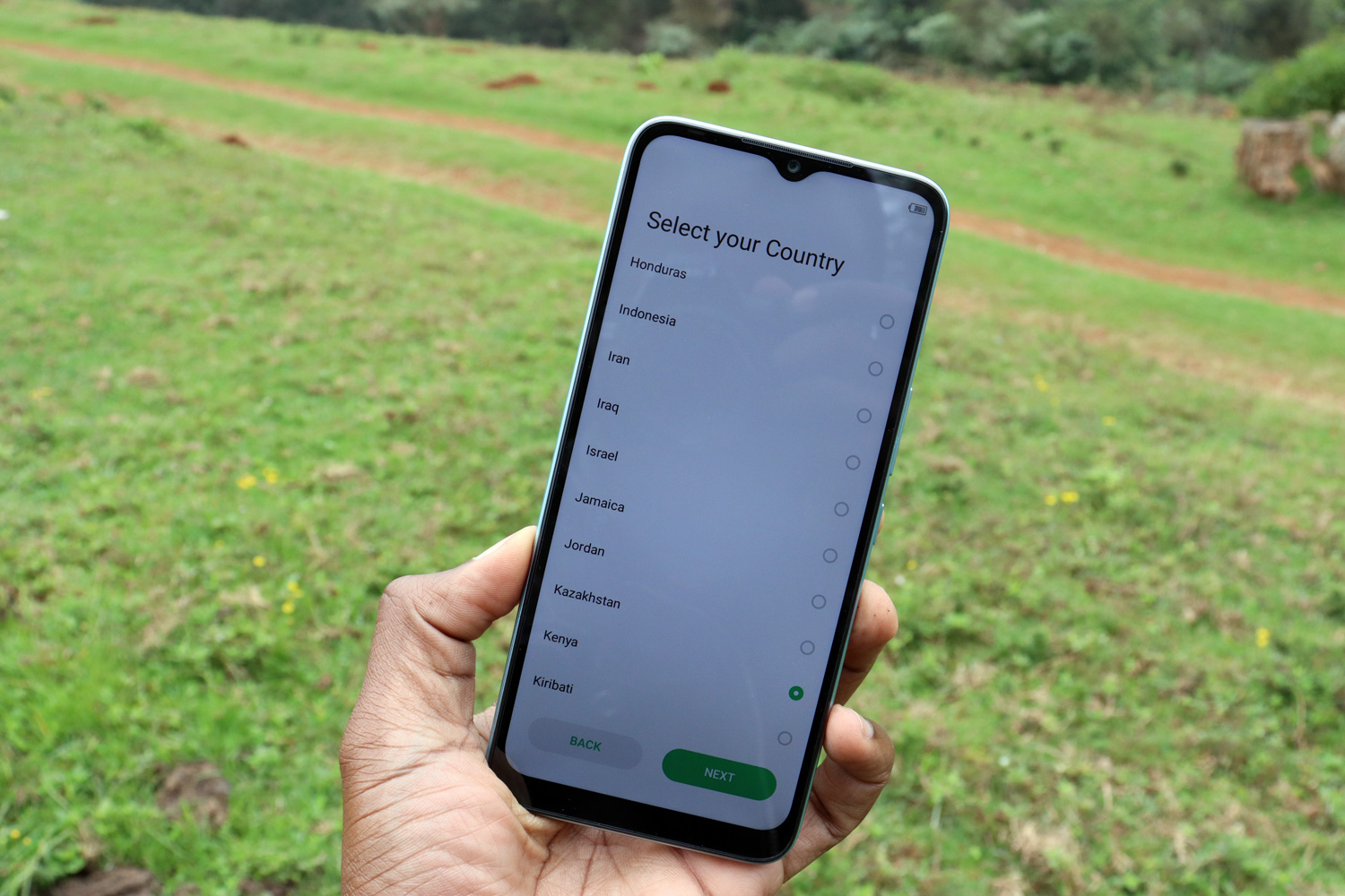 Infinix Hot 10i: Unboxing and First Impressions
